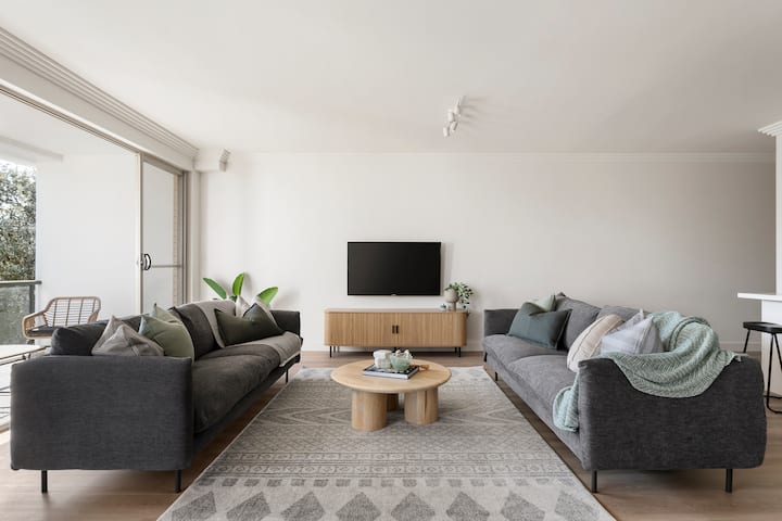 Stunning Three Bedroom Apartment In Bondi Beach - Manly
