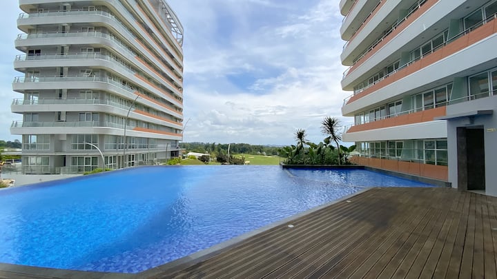 Studio Balcony Seaview - Kalani Tower - Batam