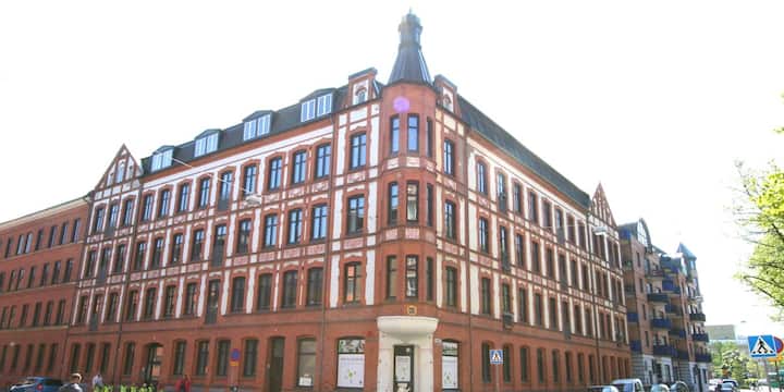 Charmigt Rum För 3 Som En Egen Lgh I Malmö Centrum - Malmö