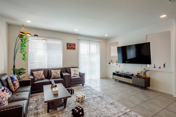 Vegas Retreat Modern Comfy Home - 라스베이거스 스트립