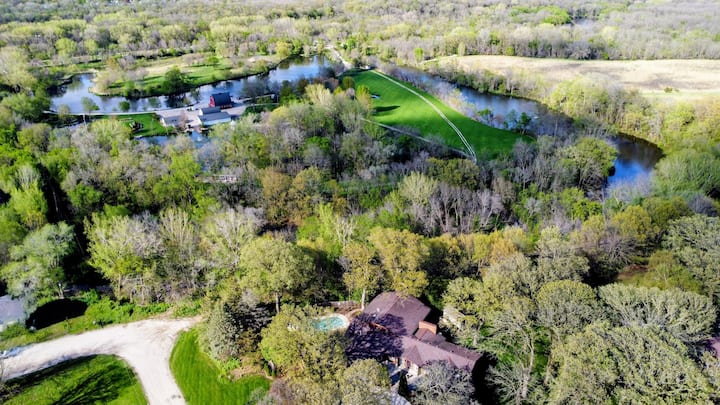 Luxury Ranch & Nature Escape + Ranchview Inn - Brushy Creek State Recreation Area, Lehigh