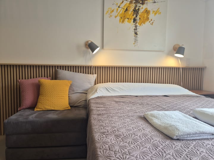 Log406 - Studio Central - Curitiba