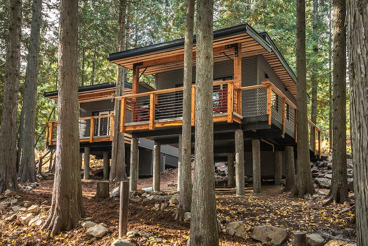 Red Arrow Station Nature Based Cabin 2 @ Red - Rossland