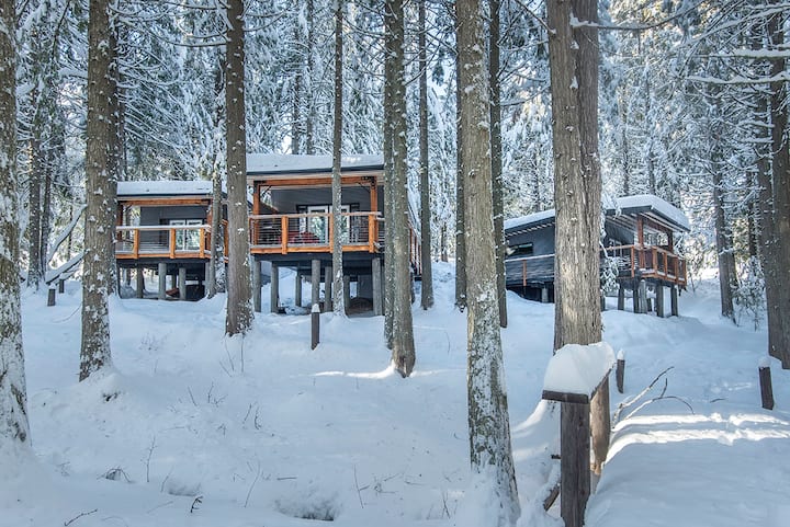 Red Arrow Station Nature Based Cabin 2 @ Red - Rossland