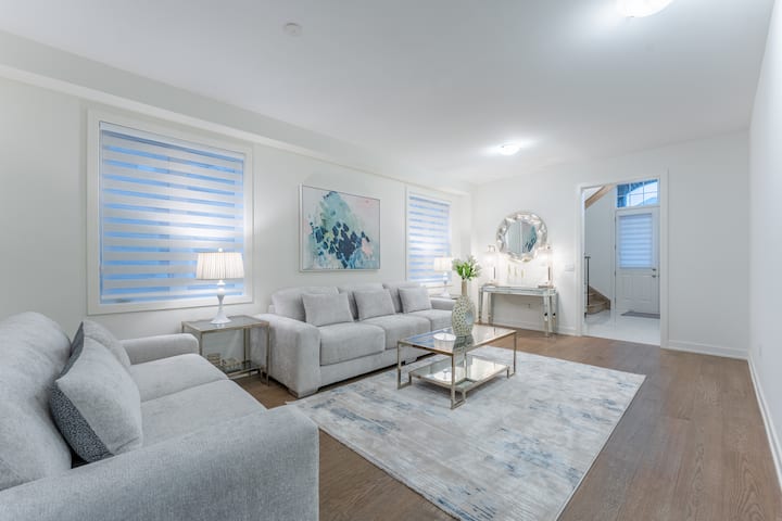 Luxury & Spacious 4br ~ Stoney Creek ~ Hamilton - Hamilton
