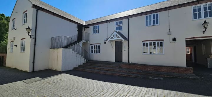 Plas Bellin Apartments - Standard - Mold