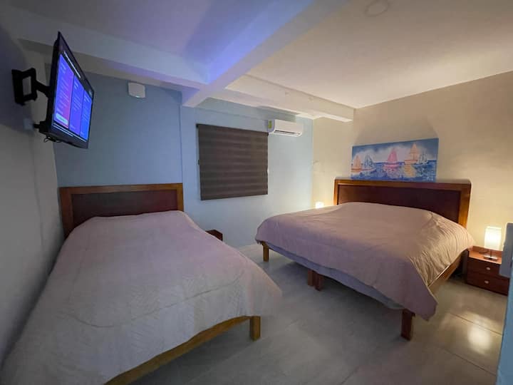 Casona Suites: 1 King & 1 Full Beds + Rooftop Pool - Cozumel