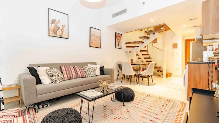 Charming Arabian-style Duplex Near Airport & Yas - Abu Dhabi Airport (AUH)