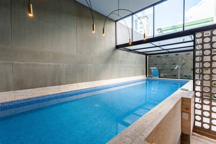 Luxury Study With Poolspa - Colombia