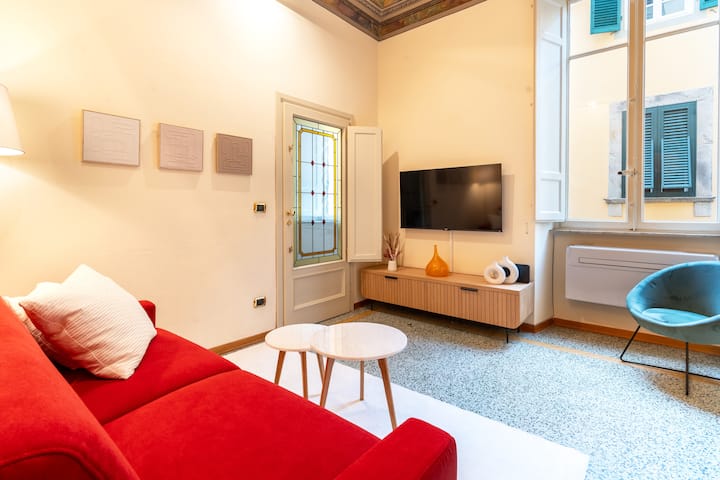Elegant Apartment By Lucca’s Duomo W/ Ac & Wi-fi - Lucca, Italia