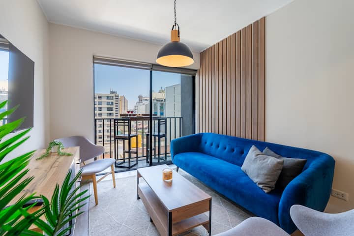 Stylish Modern Miraflores: 2 King Bed| Pool | Gym - Lima