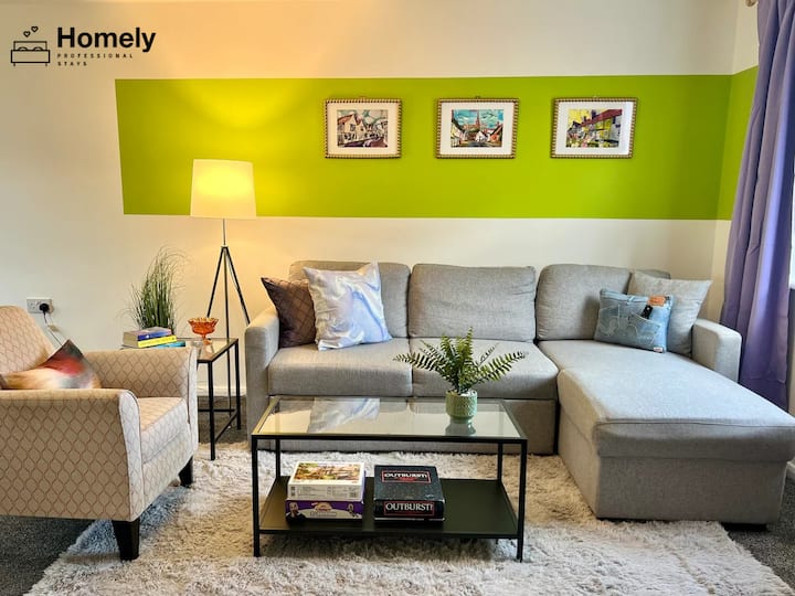 Bright, Artsy 3br Home W/ Parking – Long Term Stay - Saffron Walden