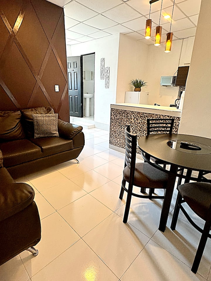 Apartamento Amplio Bien Ubicado Colonia Escalon - San Salvador