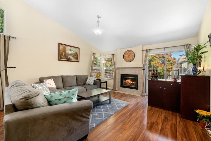 Quiet Cozy Room | Elk Grove Private Room - Elk Grove, CA
