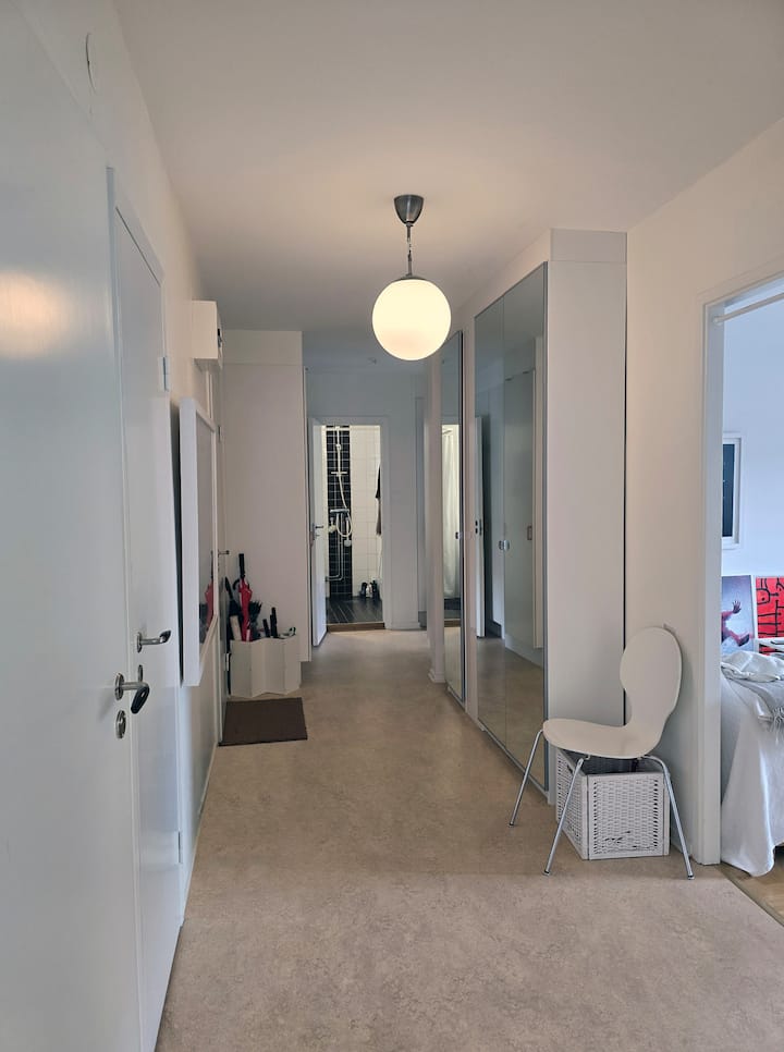 Great Central Room In Lovely Popular Södermalm - Stockholm