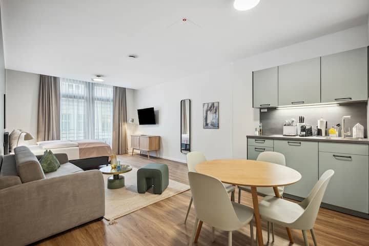 Zwickau Magazinstr. | Comfort Suite With Sofa Bed - Zwickau
