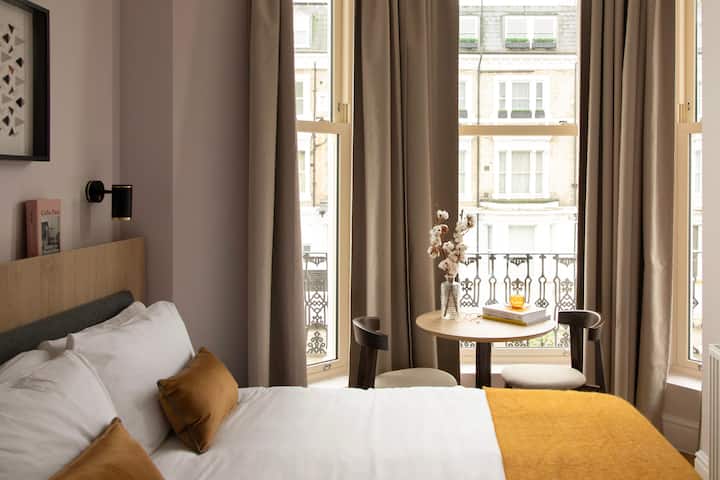 Bright Room With Kitchenette In Holland Park - Londres