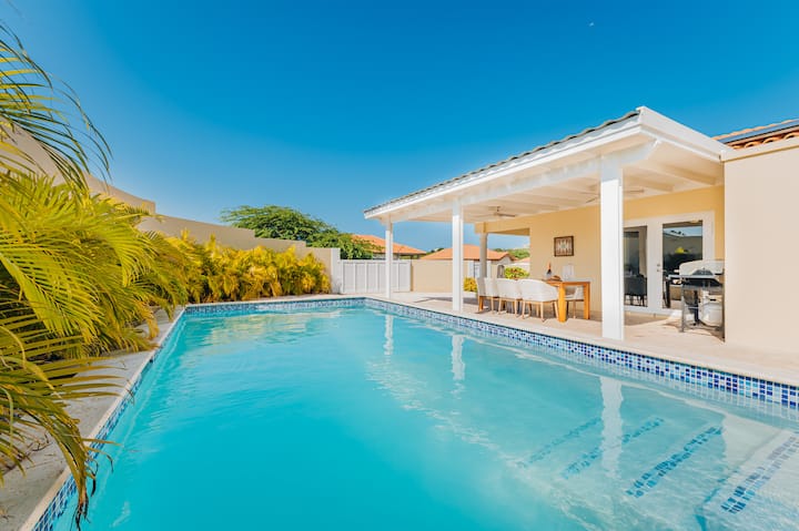 Charming Hideaway 5min To Palm Beach, Private Pool - Aruba