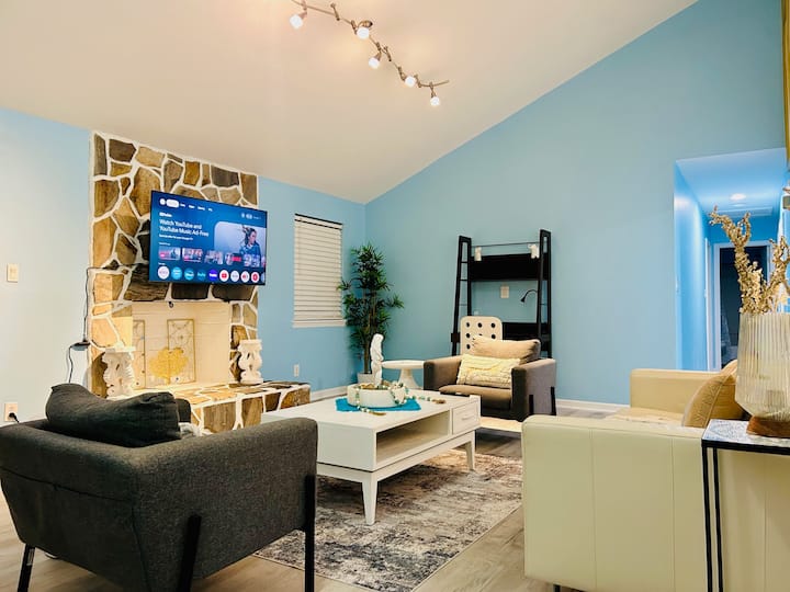 Family Retreat Near Ballantyne, Southpark, Uptown - Piper Glen Drive – Charlotte