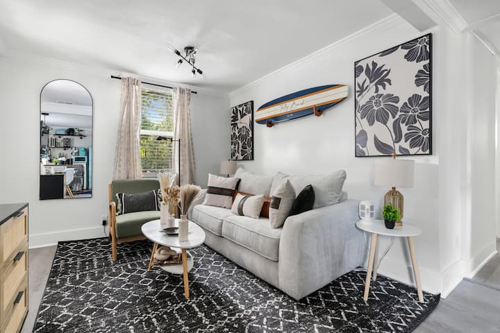 Cozy Beach Cottage Bungalow - 15 Minutes To Folly! - Charleston, SC
