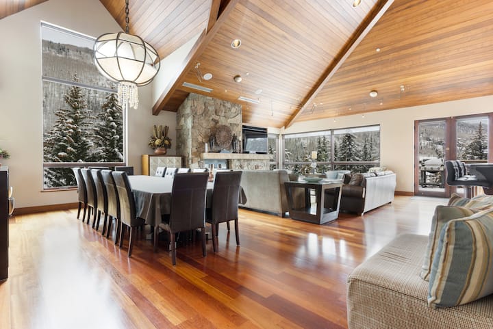 Luxurious Ski In/out Monster - Sleeps 24! - Vail, CO