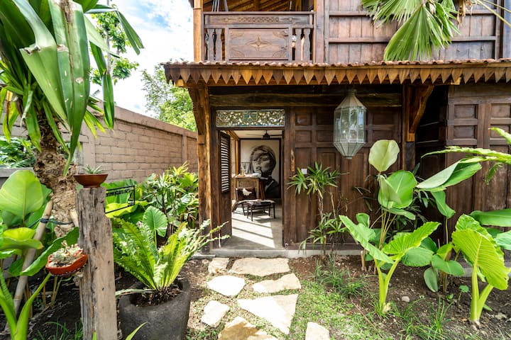 Two-bedroom House - Winfreds Apartment - Lombok