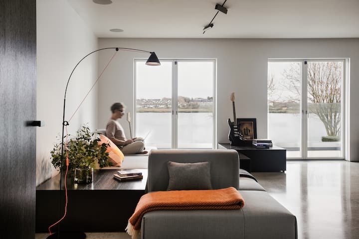 Modern House With Private Parking & Saunas - Galway