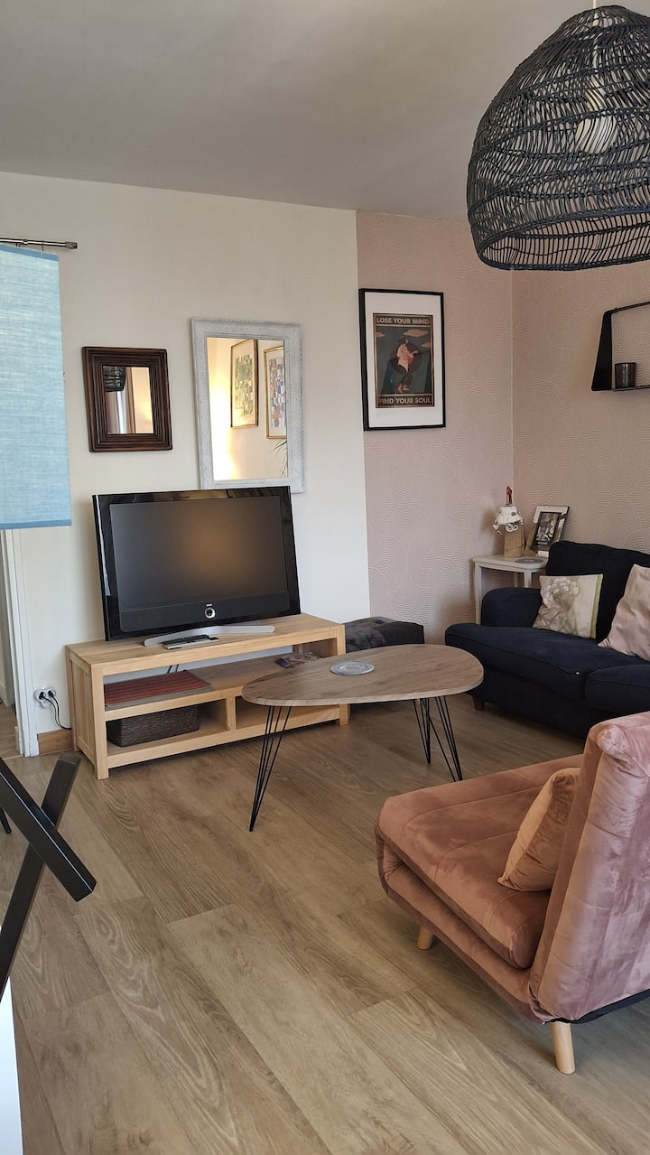 Appartement Avec Balcon Et Parking Proche Prairie. - 캉
