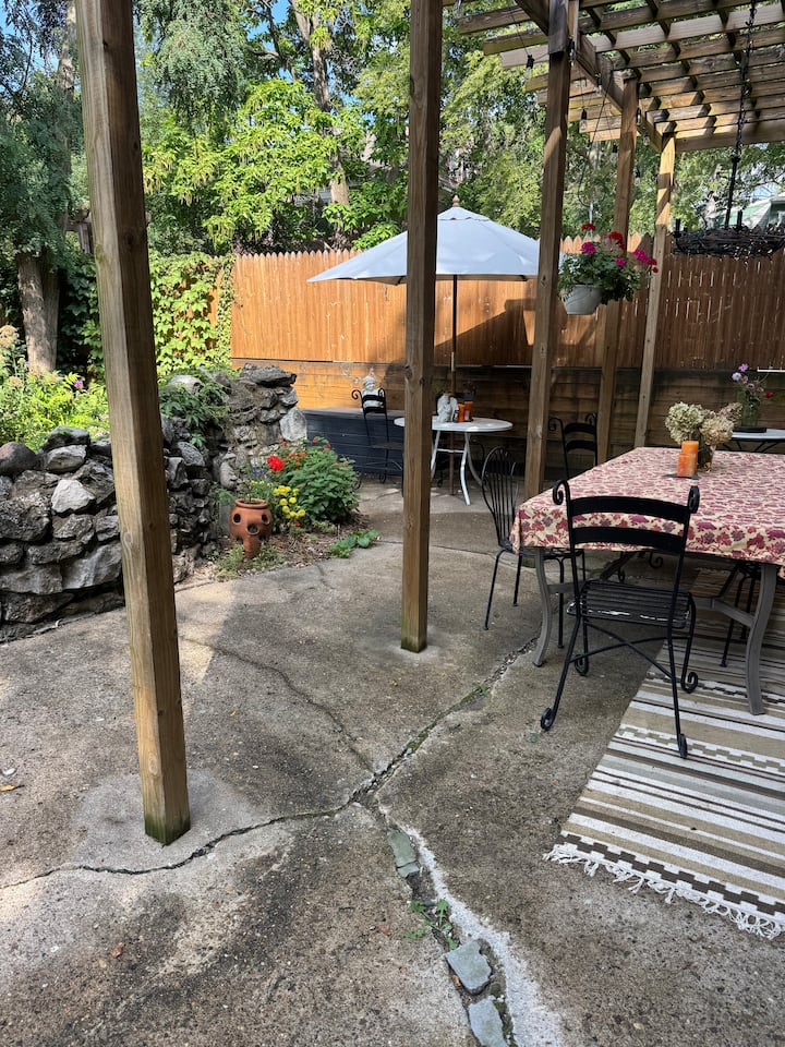 Outdoor Patio On College St. - Iowa City, IA