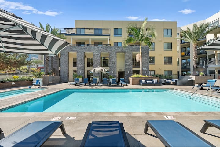 Luxe: Pool, Hot Tub, Arcade, King Beds, Pickleball - Scripps Ranch - San Diego