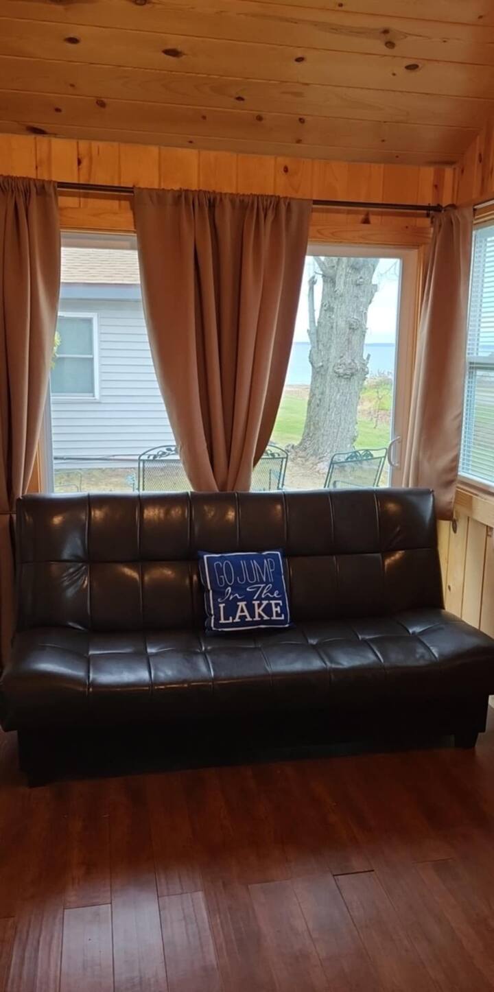 Cozy Cabin With Lake Access - Houghton Lake, MI