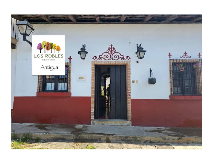 Antigua Los Robles:centro De Tapalpa Con Terraza. - Tapalpa