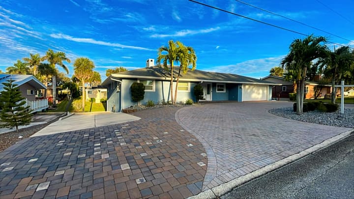 Live The Beach Life Perfect Home - Melbourne, FL