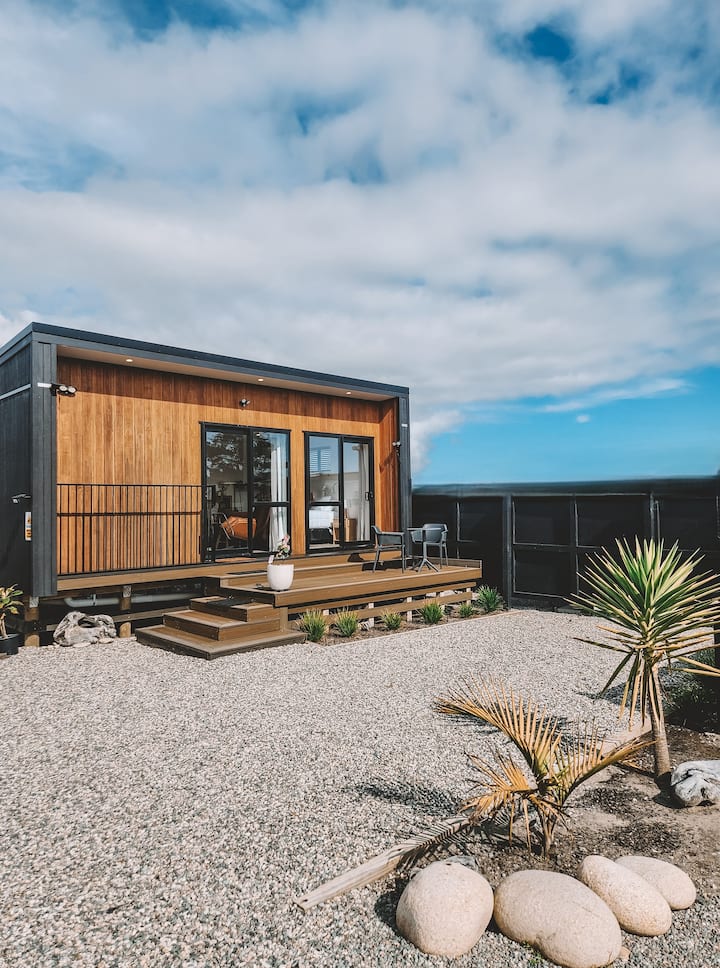 Kawatiri Palms - Westport, New Zealand
