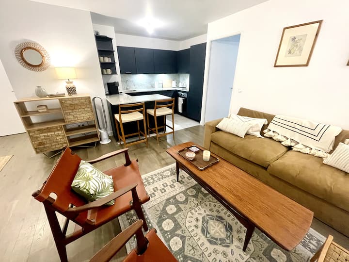 Appartement Refait à Neuf, Calme Avec 2 Chambres - ibis budget Paris Clichy Mairie