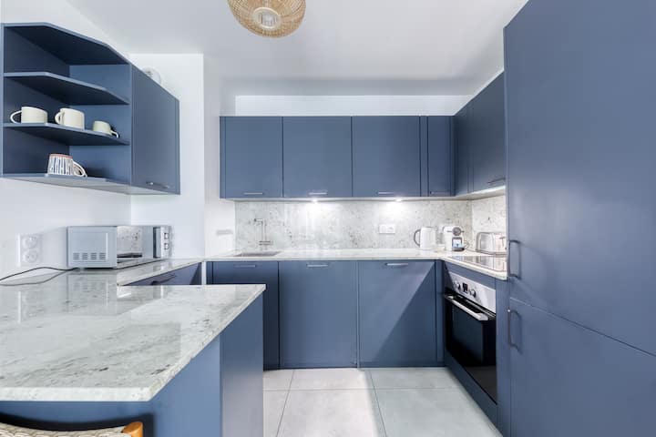 Appartement Refait à Neuf, Calme Avec 2 Chambres - Clichy