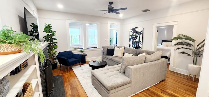 Gem In Laurel Park: Newly Remodeled, Near Downtown - Sarasota, FL