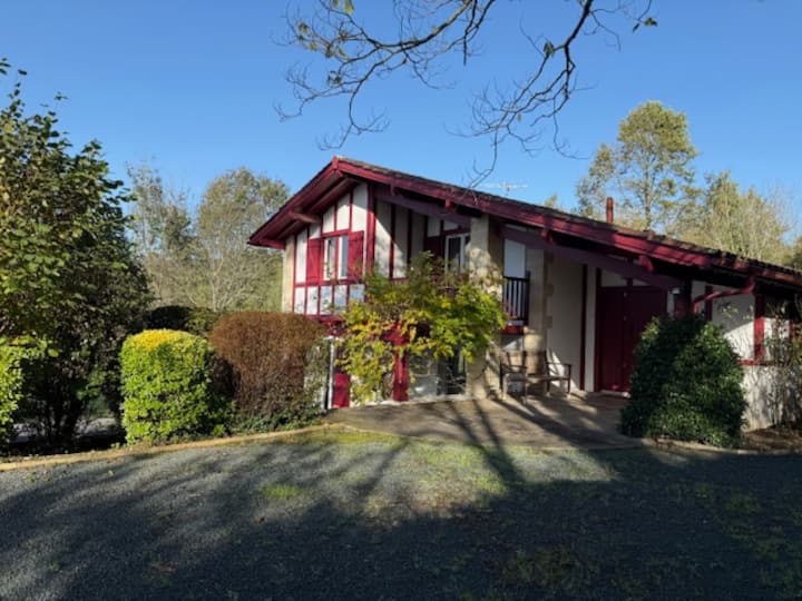 Accueillante Villa Familiale 10pers., Piscine - Saint-Pée-sur-Nivelle