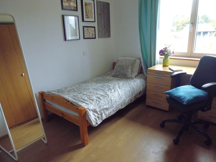 Chambre Dans Une Colocation Féminine 2 - Arlon