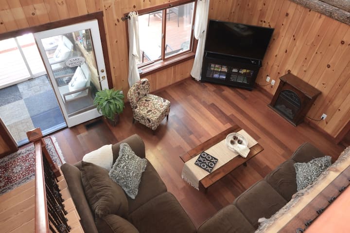 Lake Winnisquam Retreat - Belmont, NH