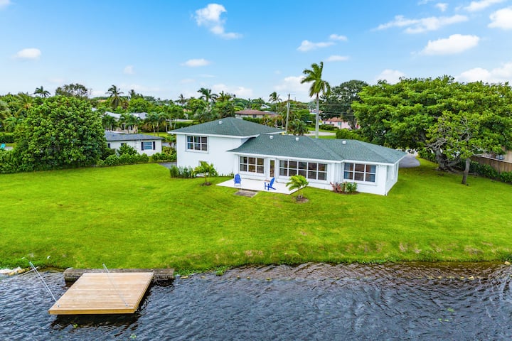 Lake House On Venetian: Fishing, Boating, Views - ウェスト・パーム・ビーチ, FL