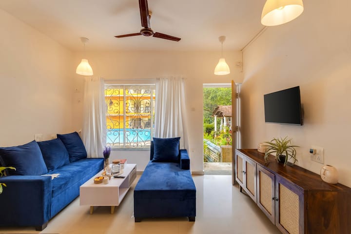 2bhk Pool View Apartment @ 5 Mins To Anjuna Beach - Goa