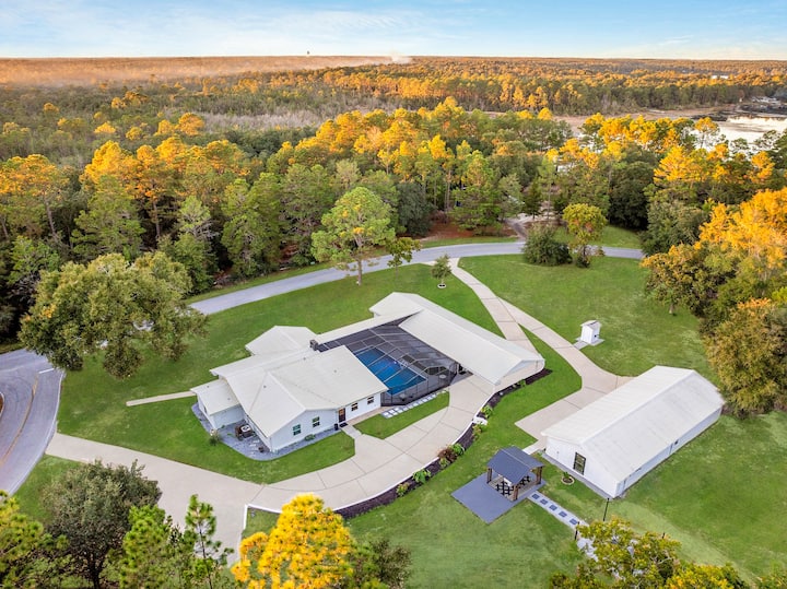 North End Retreat | Sleeps 15 - DeFuniak Springs, FL