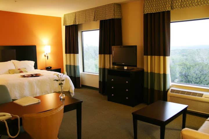 Studio Apartment In Lakeway - Lakeway, TX