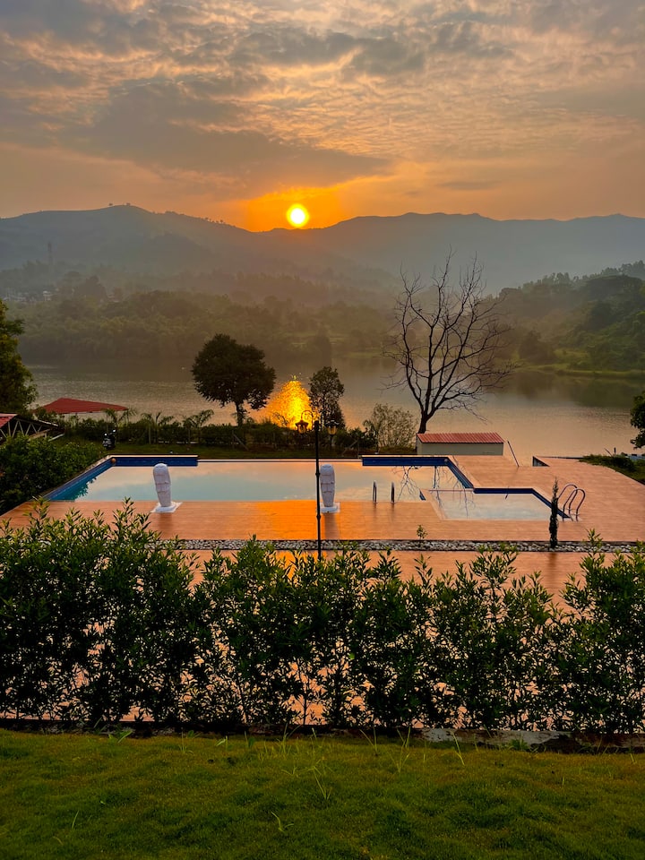 Vrisa Mountain Retreat - Lavasa