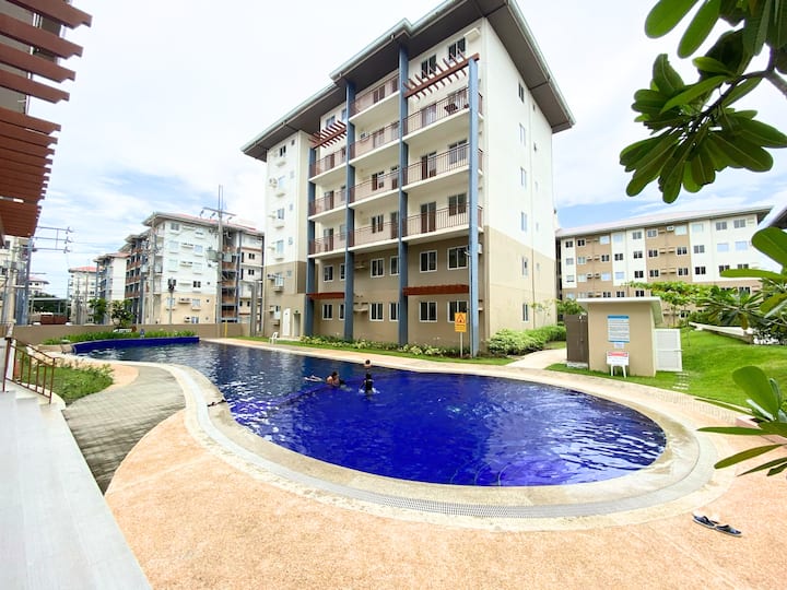 Free Swimming Pool, Playground, Fast Wifi, Prime - Calamba