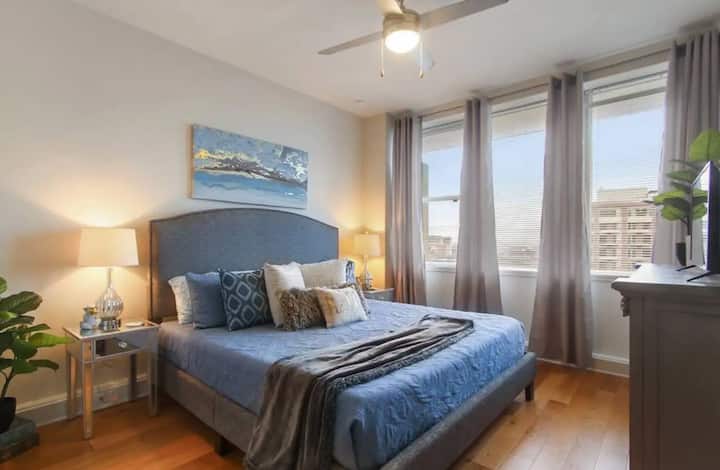 1416 Condo 5 Min 2 French Quarter W/pool & Gym - New Orleans, LA