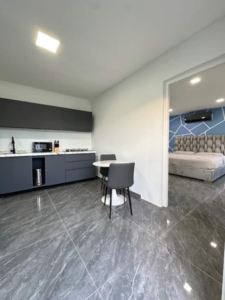 New Kendall's Coastal Hideout 1br|1ba 5min2 Beach - Aruba