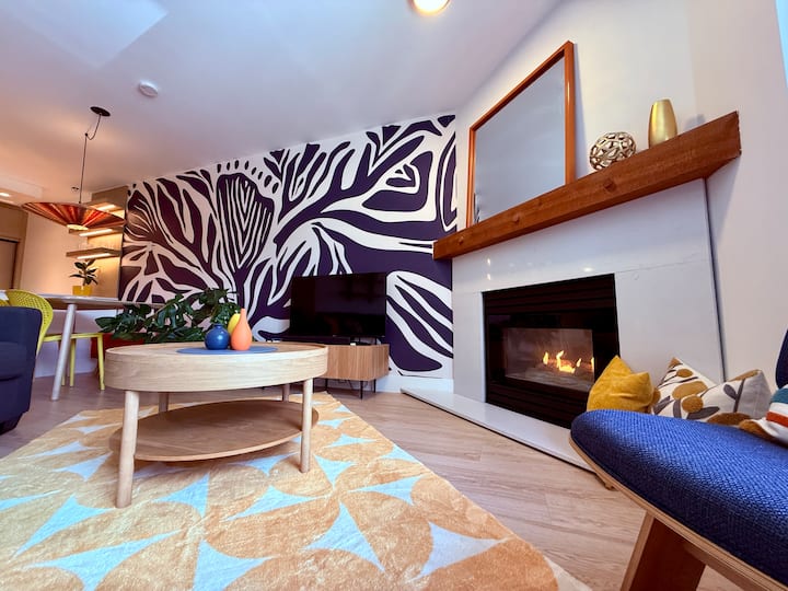 Cozy Whistler 1bd: Walkable, Free Parking, Hot Tub - Whistler Blackcomb