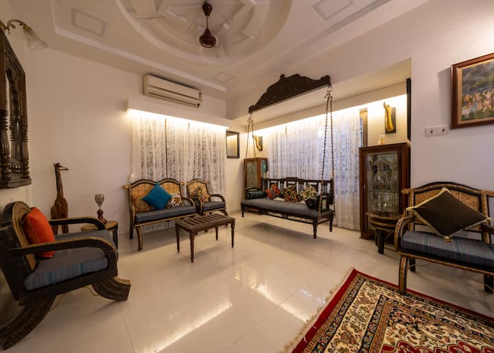 Sam's Duplex: 2bhk On Prabhat Rd With Jacuzzi - Pune